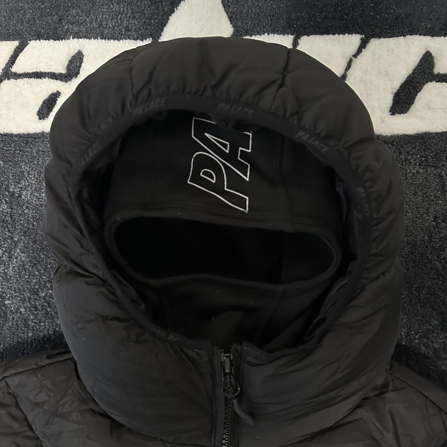 Palace Pertex Frost Balaclava Puffa — aaakicks
